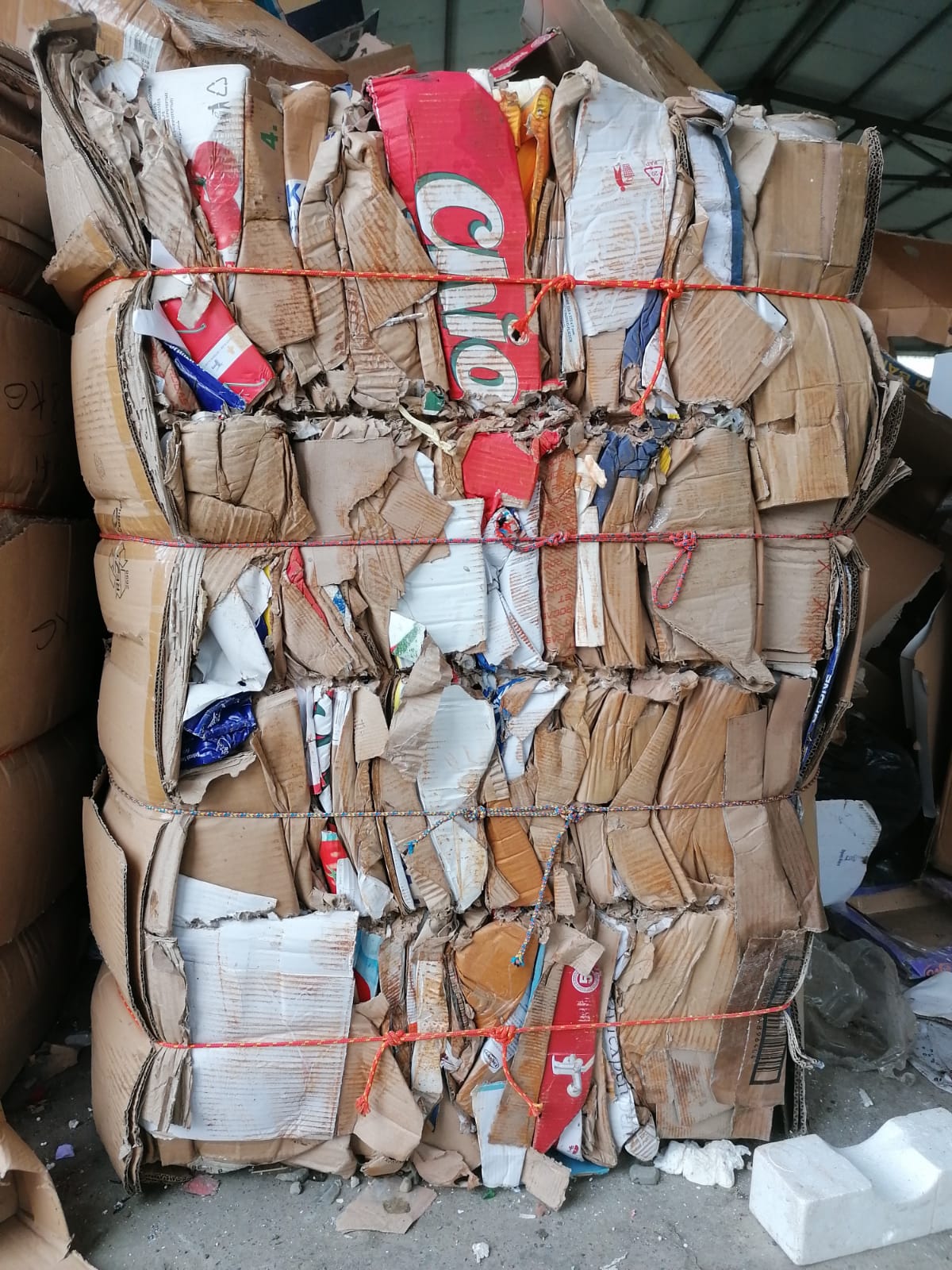 LSM - Cross-ram waste baler installed in Romania helps clean city streets